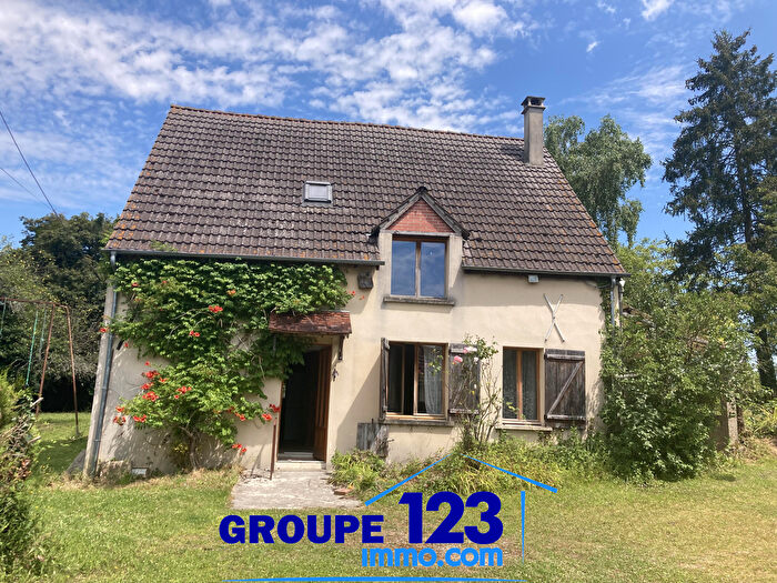 Maison à vendre - Saint-Maurice-le-Vieil - 4 pièces - 3 chambres