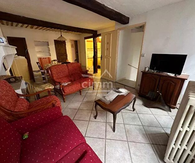 Maison à vendre - Laragne-Montéglin - 6 pièces - 3 chambres