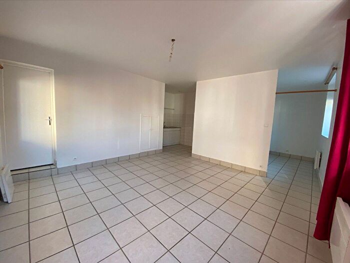 La Colline, Meximieux : Appartement 1 pièce à louer