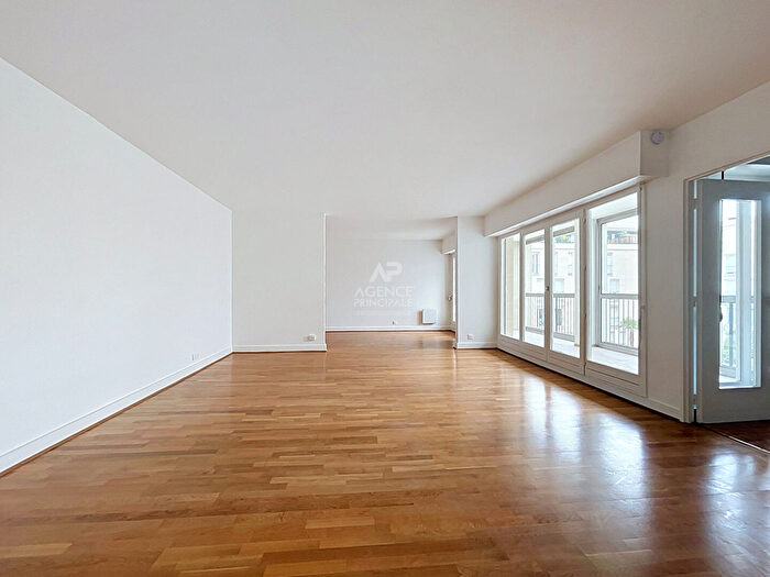 Chatou, Est - Appartement 5 pièces à louer
