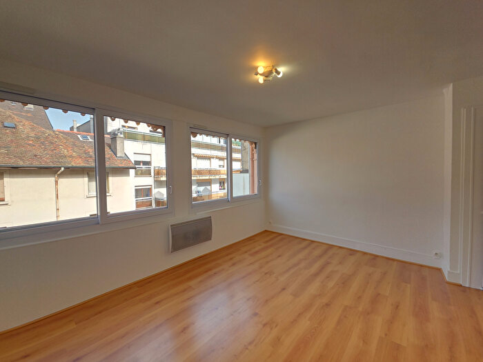 Appartement à vendre - Évian-les-Bains - 4 pièces - 3 chambres