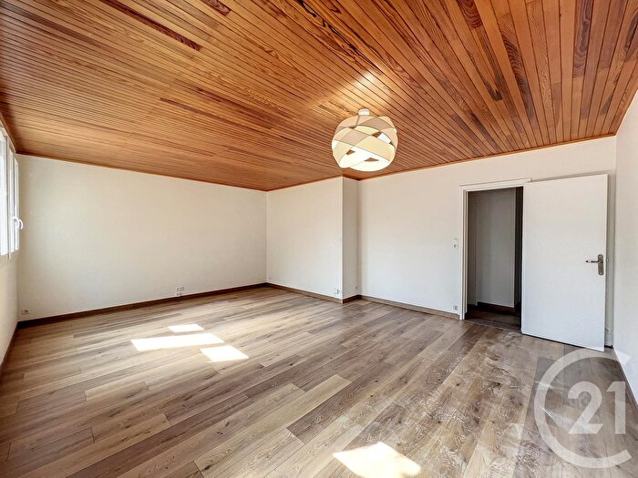Colombes, Europe - Appartement 4 pièces à louer
