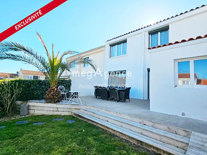 Maison à vendre - La Roche-sur-Yon, Pyramides, Jean-Yole - 5 pièces - 4 chambres