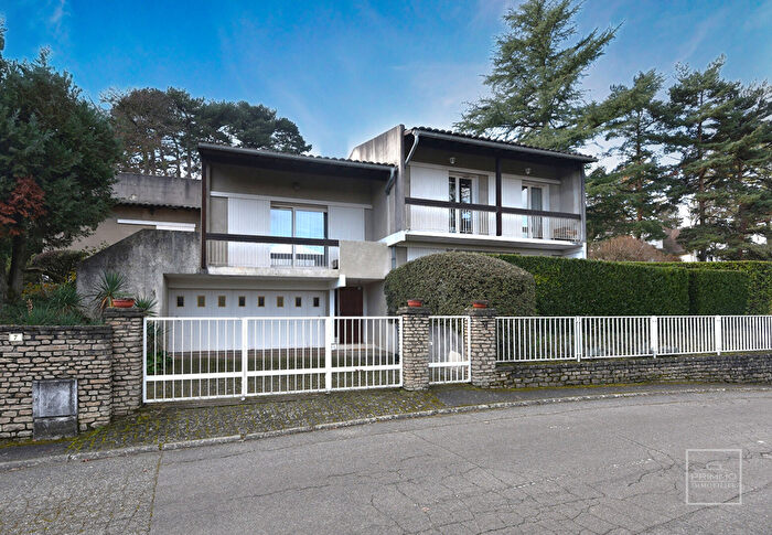 Saint-Didier-au-Mont-d'Or : Maison 7 pièces à vendre