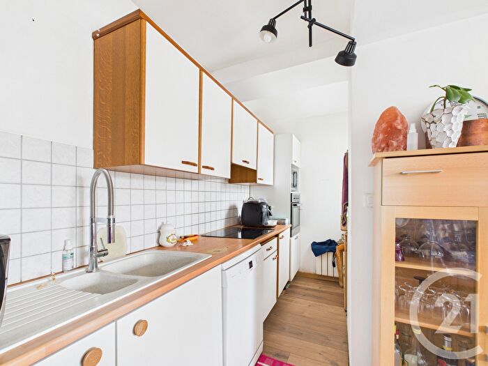 Appartement à vendre - Trappes, Village, Cité Nouvelle - 3 pièces - 2 chambres