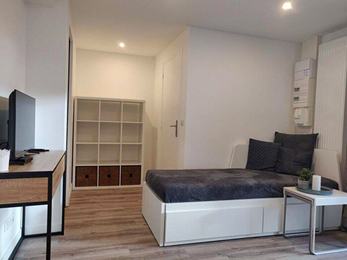Clairieres, Verneuil-sur-Seine - Appartement 1 pièce à louer