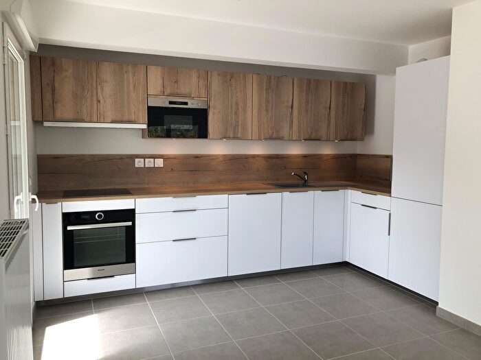 Appartement à louer - Varces-Allières-et-Risset - 3 pièces - 2 chambres