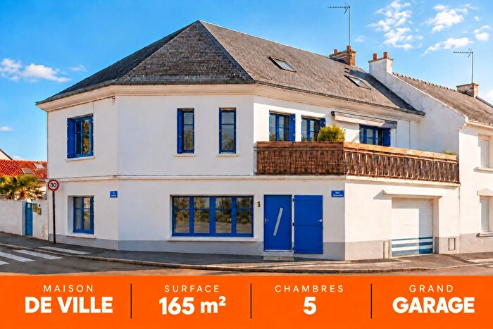 Batz-sur-Mer : Maison 7 pièces à vendre