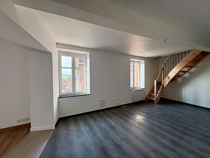 Saint-Symphorien-sur-Coise : Appartement 4 pièces à louer