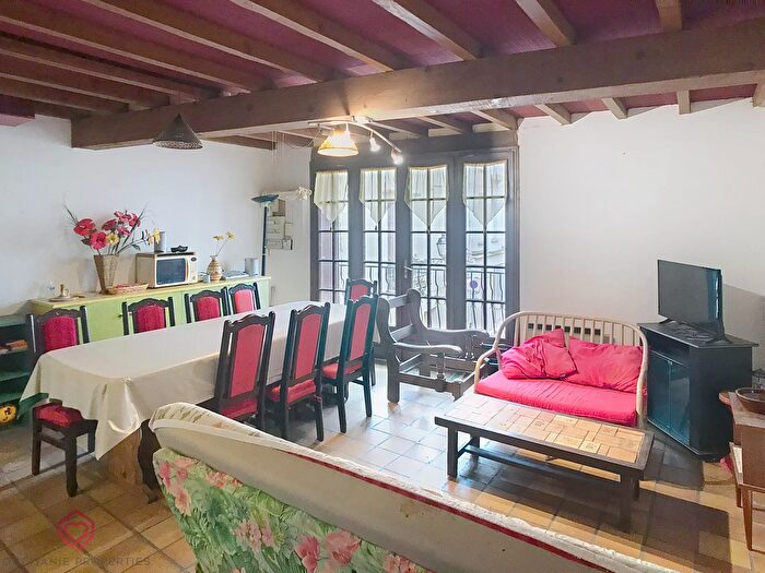 Maison à vendre - Castelnaudary - 5 pièces - 4 chambres