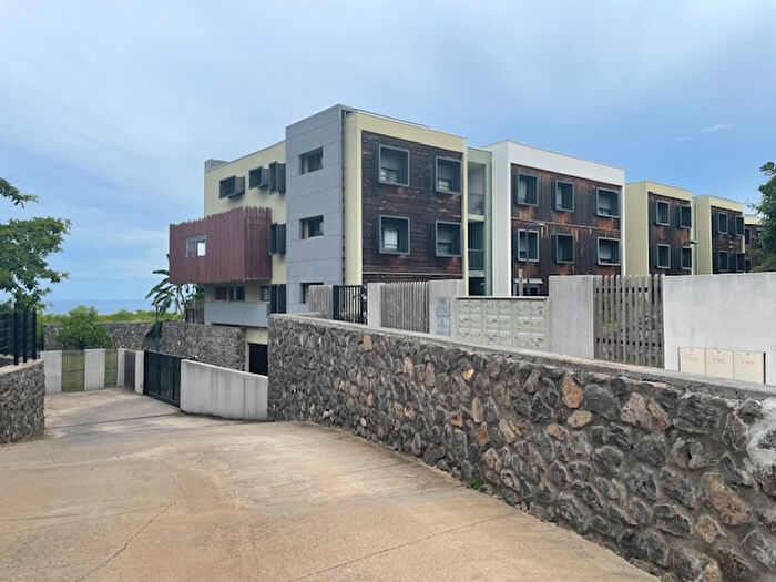 Appartement à vendre - Saint-Leu, Maduran, Portail - 3 pièces - 2 chambres