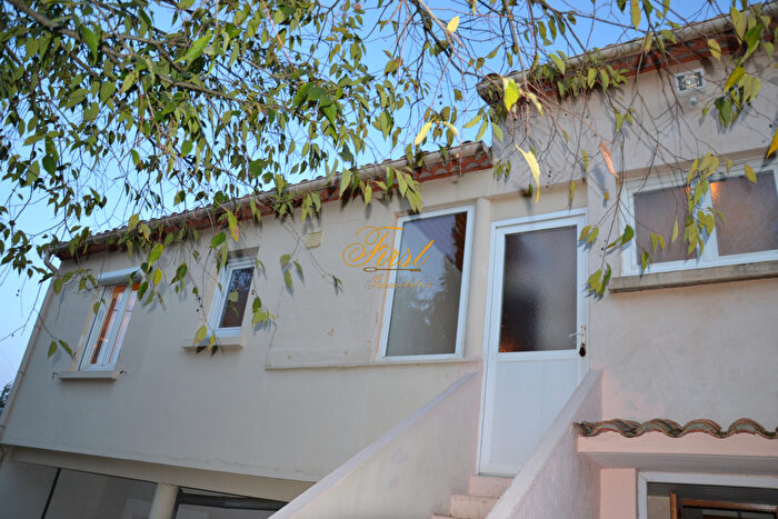 Maison à louer - Saint-Bauzille-de-Montmel - 3 pièces - 2 chambres