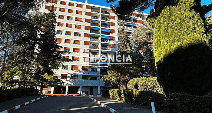 Appartement à vendre - Marseille e , Saint-Jérome - 5 pièces - 3 chambres