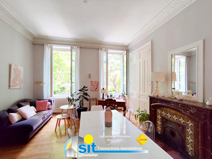 Vienne, LIsle : Appartement 5 pièces à vendre