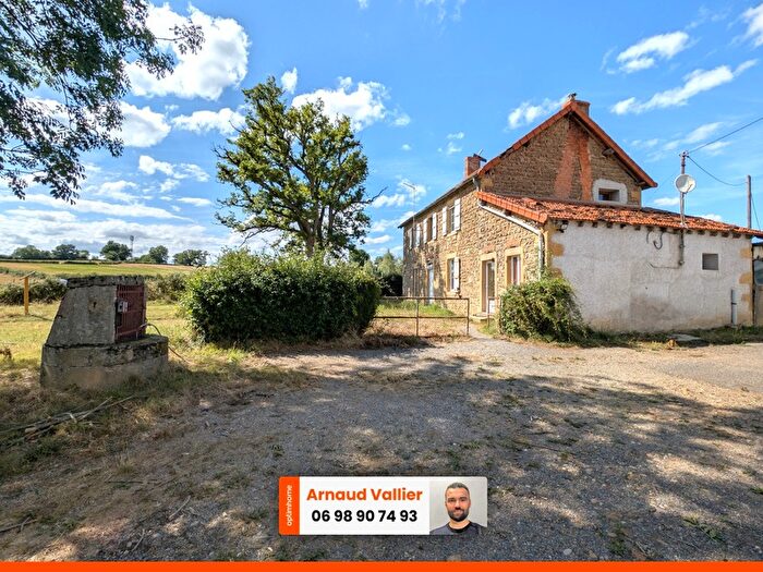 Maison à vendre - Saint-Bonnet-de-Cray - 7 pièces - 4 chambres