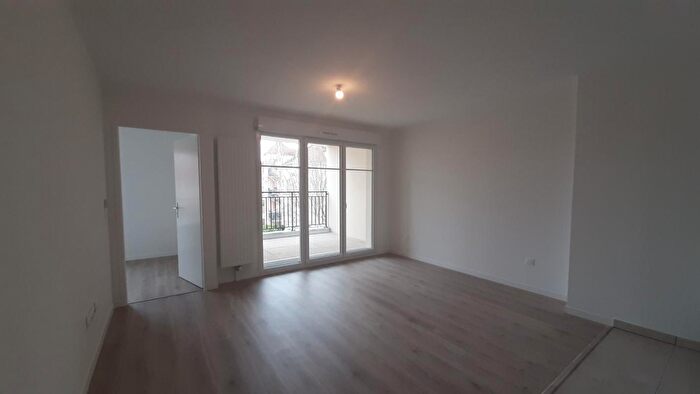 Appartement à louer - Plaisir, Centre-ville, Château - 3 pièces - 2 chambres