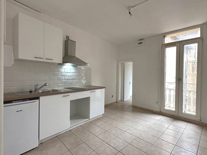 Appartement à louer - Bourg-Charité, Narbonne - 2 pièces - 1 chambre