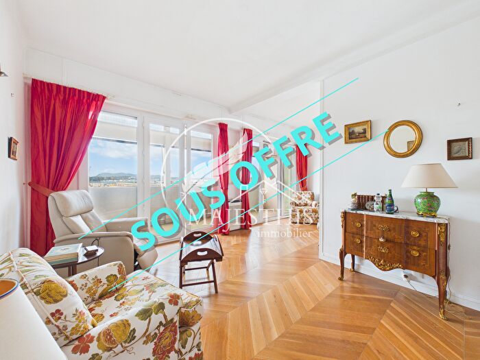 Appartement à vendre - Toulon, Place dArmes - 2 pièces - 1 chambre