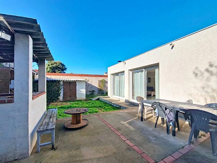 Maison à vendre - Villelongue-dels-Monts - 6 pièces - 5 chambres