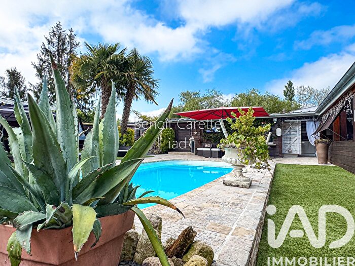 Maison à vendre - Saint-Yzan-de-Soudiac - 6 pièces - 4 chambres