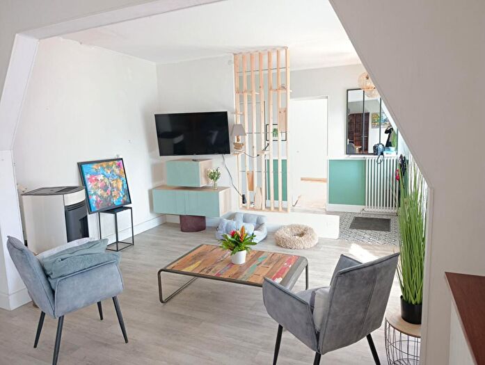 Maisons à vendre et appartements à louer - 3