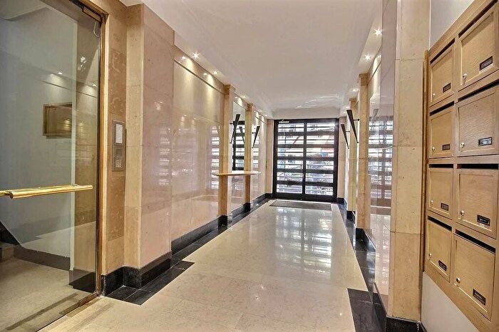 Appartement à louer - Vendôme, Paris er arrondissement - 3 pièces - 2 chambres