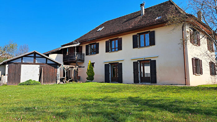 Maison à vendre - Domessin - 8 pièces - 6 chambres