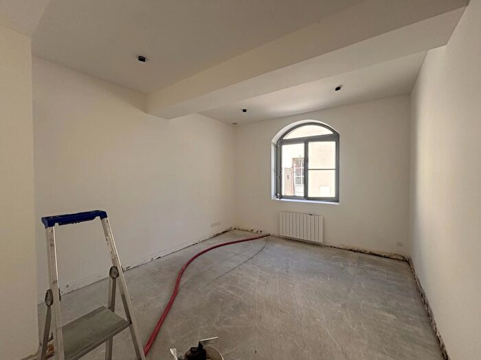 Appartement à vendre - Tassin-la-Demi-Lune, Montpinot, Le Bourg - 1 pièce