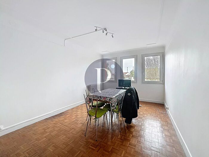 Appartement 3 pièces à Vitry-sur-Seine, Huit Mai, à vendre