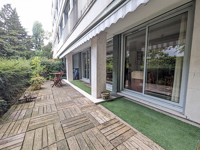 Fontenay-sous-Bois, Proche Bois de Vincennes, Rer A : Appartement 5 pièces à vendre