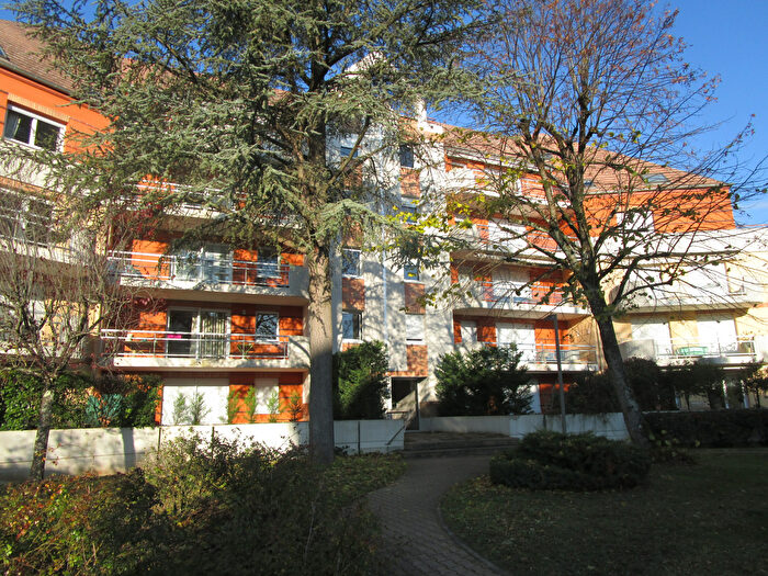 Appartement à louer - Dijon, Les Gènois - 4 pièces - 2 chambres