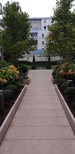 Appartement à louer - Centre Ville, Suresnes - 3 pièces - 2 chambres