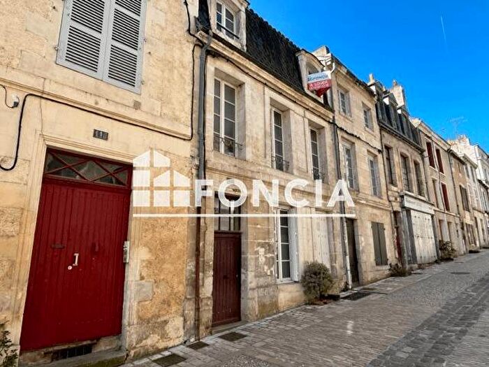 Appartement à louer - Trois Quartiers-Centre Ville, Poitiers - 2 pièces - 1 chambre