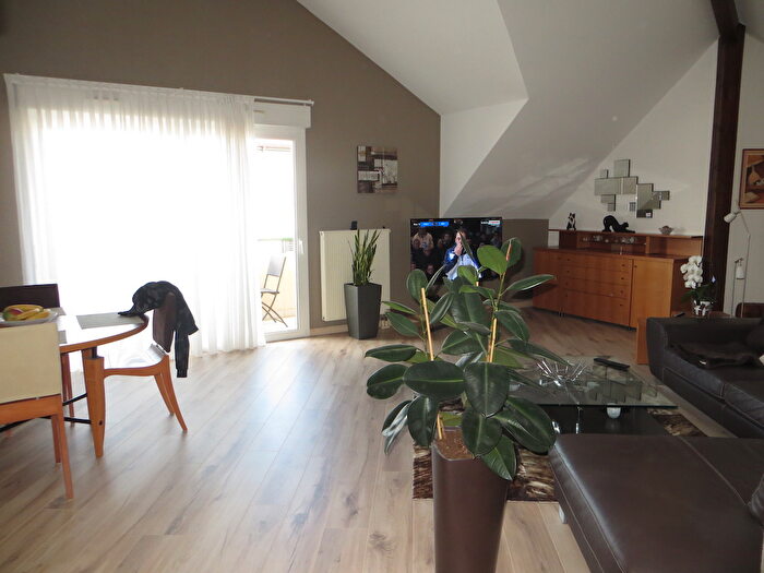 Ville-la-Grand : Appartement 3 pièces à louer