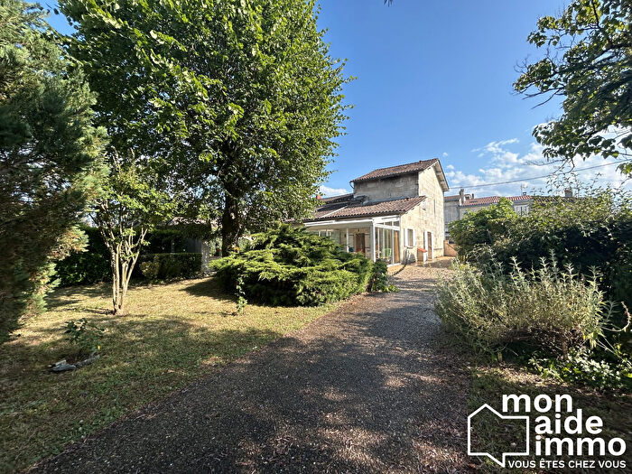 Maison à vendre - Coutras - 4 pièces - 2 chambres