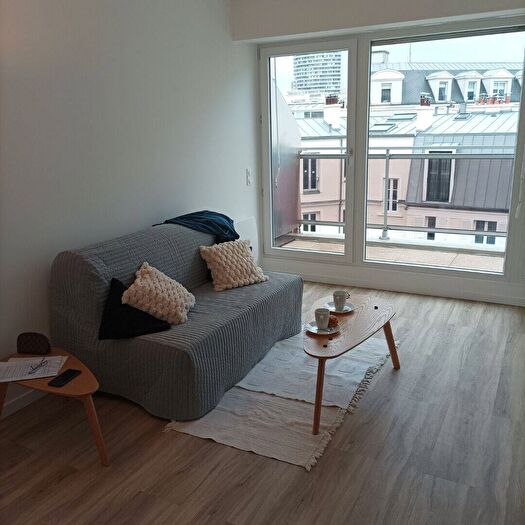 Appartement à louer - République, Puteaux - 1 pièce
