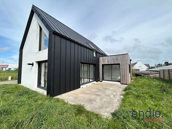 Maison à louer - Saint-Évarzec - 5 pièces - 4 chambres