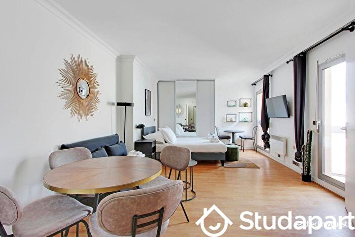 Bord de Seine-Les Martinets, Rueil-Malmaison : Appartement 1 pièce à louer