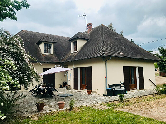 Maison à vendre - Saint-Rémy-sur-Avre - 5 pièces - 3 chambres