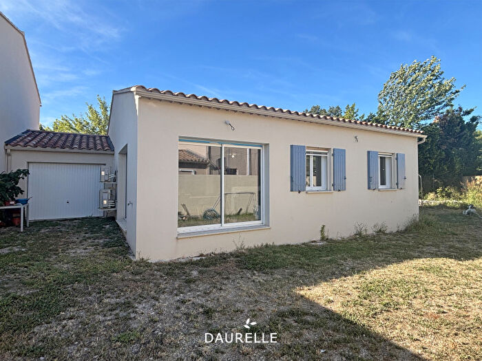 Châteaurenard, Jentelin, Route d'Avignon, Confignes - Maison 4 pièces à louer