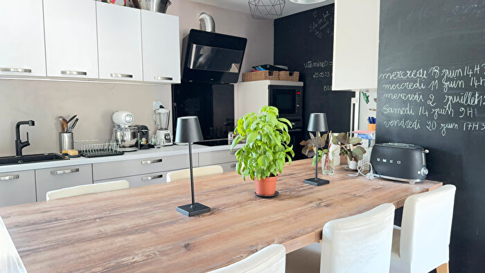 Apt - Maison 4 pièces à vendre