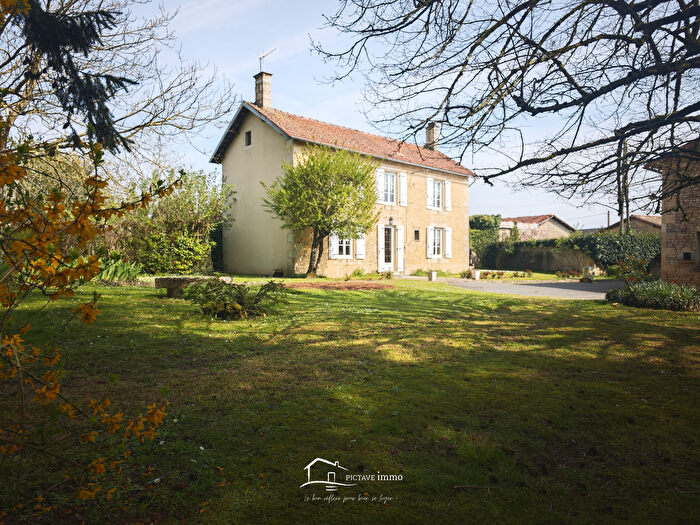 Maison à vendre - Rom - 4 pièces - 3 chambres