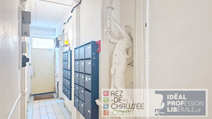 Appartement à vendre - Paris e , Belleville - 1 pièce