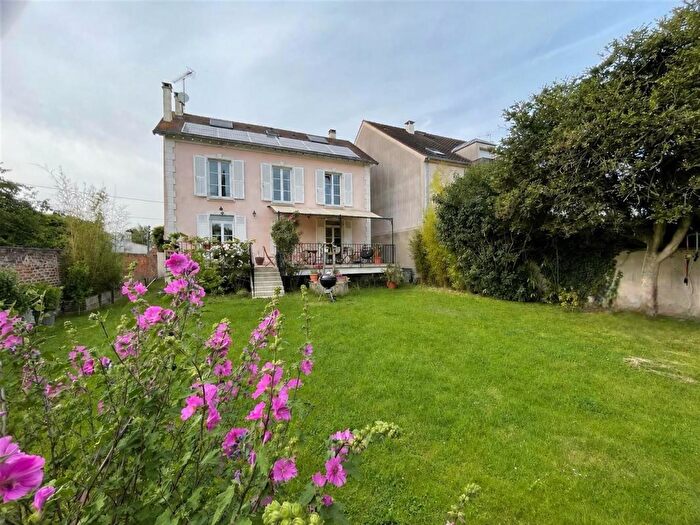 Maison 8 pièces à vendre à Gretz-Armainvilliers
