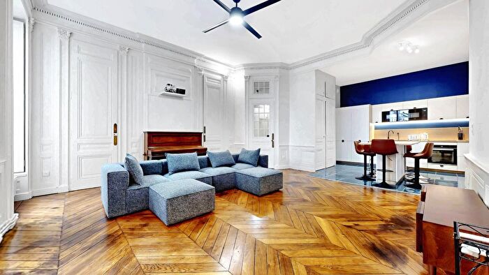 Appartement à louer - Lyon e , Bellecour, Carnot - 1 pièce - 2 chambres