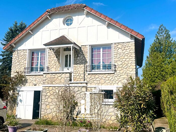 Maison 6 pièces à Recloses, à vendre