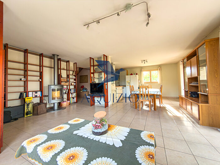 Viuz-en-Sallaz : Maison 6 pièces à vendre