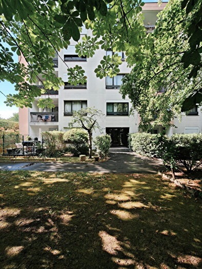 Appartement 5 pièces à Bondy, Les Mérisiers, à vendre
