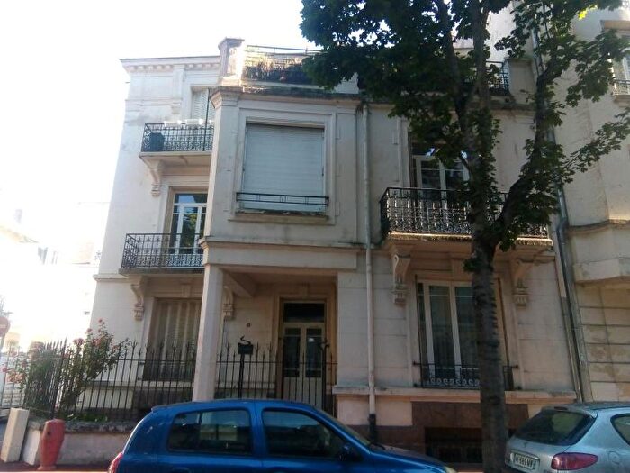 Appartement à louer - Vichy, Coeur de Ville - 4 pièces - 2 chambres