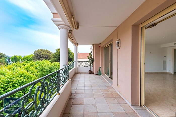 Appartement 4 pièces à Sanary-sur-Mer, Centre-ville, Port, à vendre
